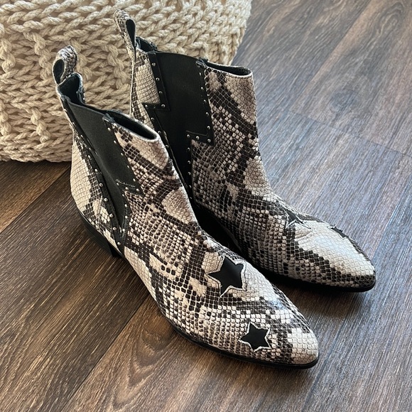 Modern Vice | Shoes | Vice By Modern Vice Star Snake Boot | Poshmark